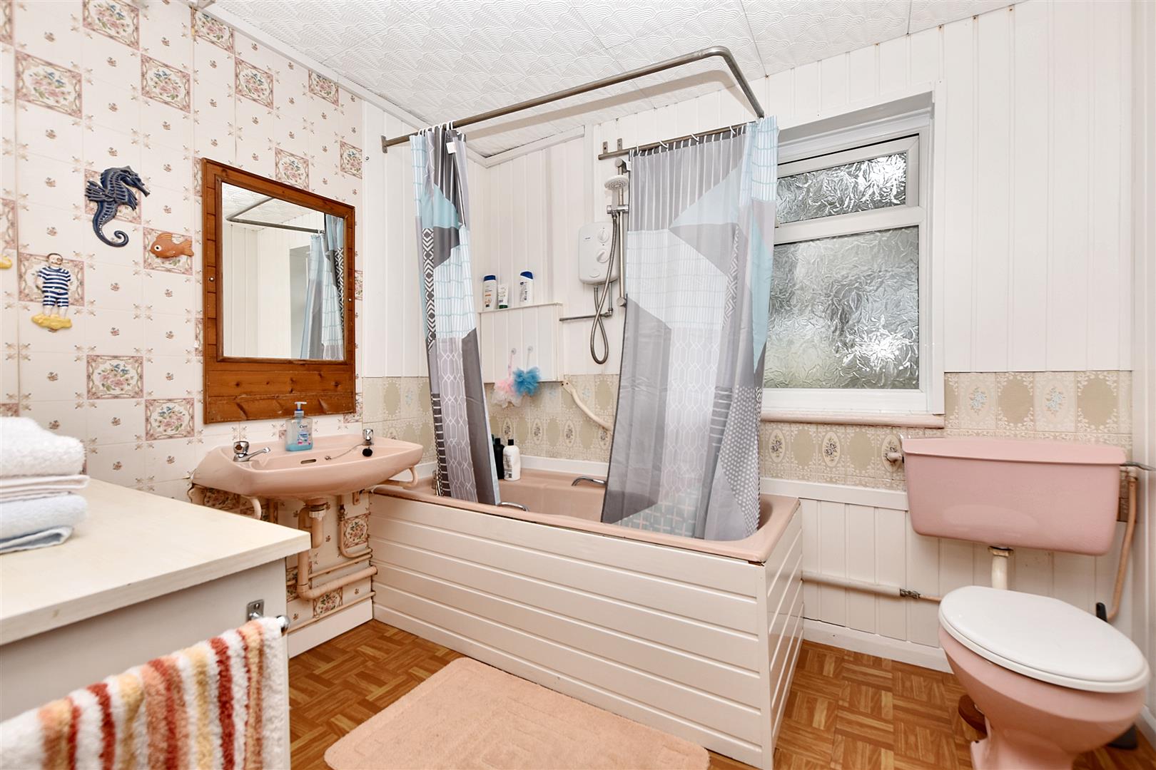 Property Details for The Square, Pevensey Bay, Pevensey - Town Property ...
